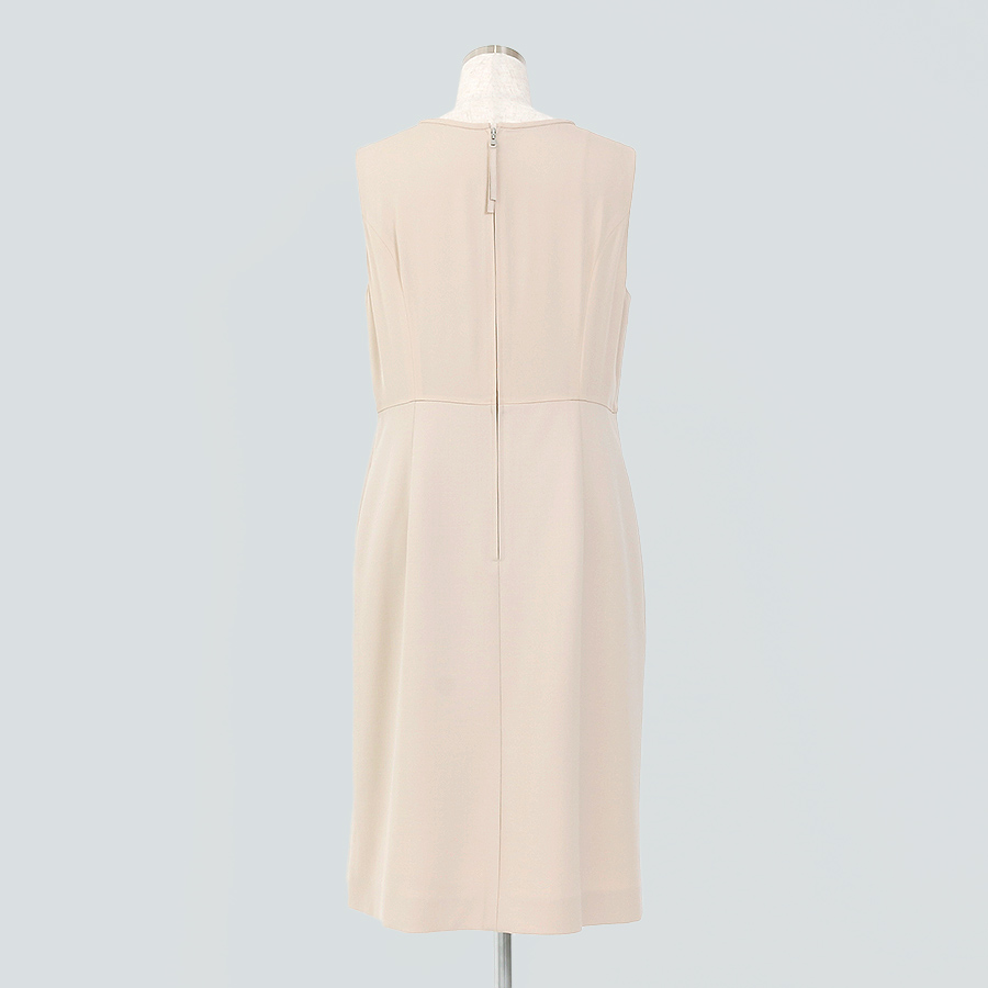 ラウンドネックワンピース（Lサイズ / ベージュ / FOXEY（フォクシー）） / 【公式】Brista（ブリスタ）-洋服サブスク・レンタル